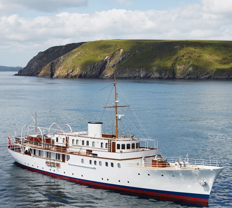 Camper & Nicholson Image Gallery – Luxury Yacht Browser | by ...